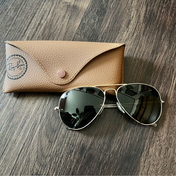Ray-Ban | Accessories | Rayban Silver Frame Aviator Sunglasses | Poshmark
